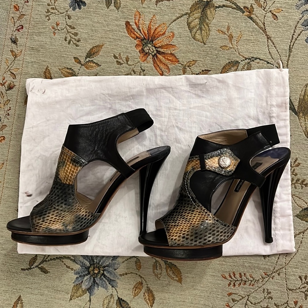 Pre Owned Italian Leather Heel Alberto Guardiani - Gem